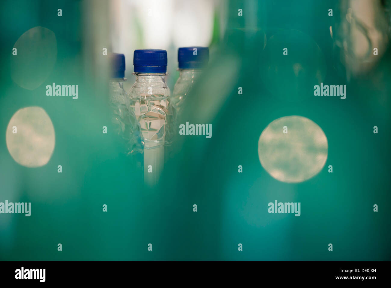 Acqua in bottiglia immagini e fotografie stock ad alta risoluzione - Alamy