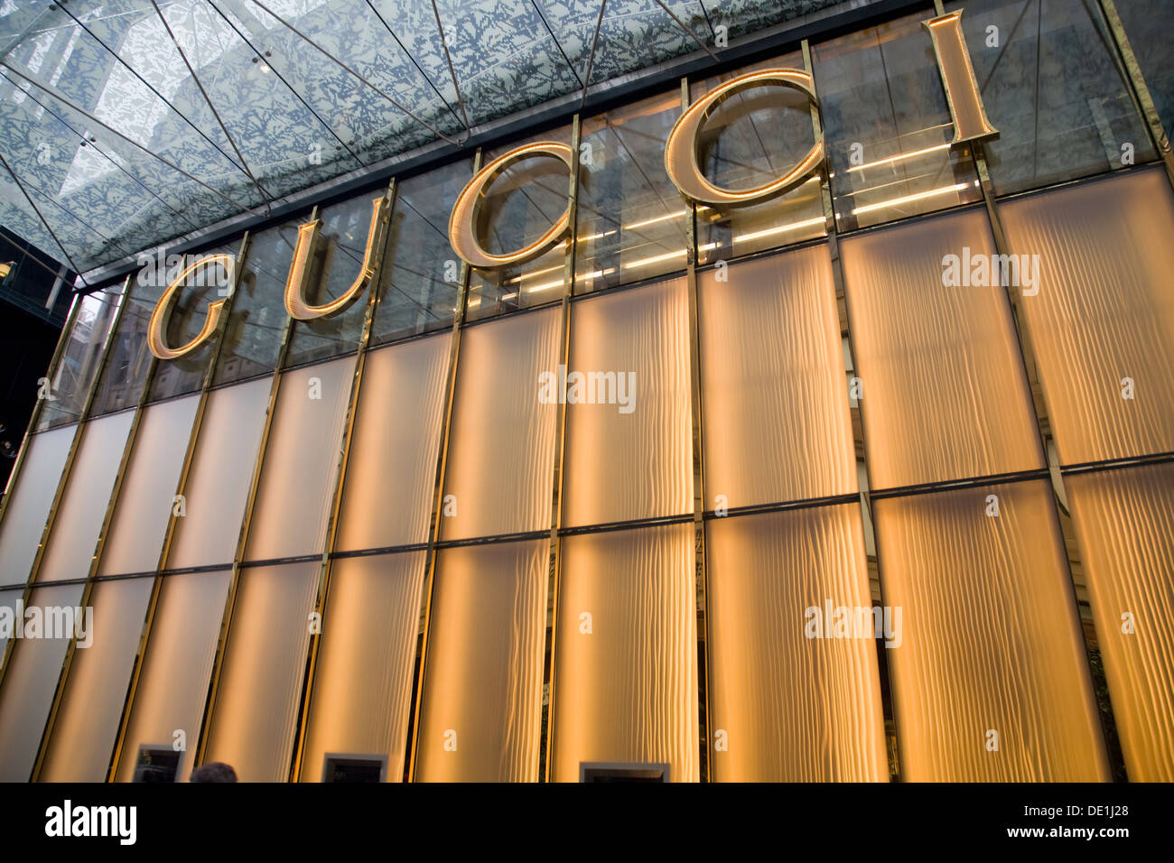 Gucci store australia immagini e fotografie stock ad alta risoluzione ...
