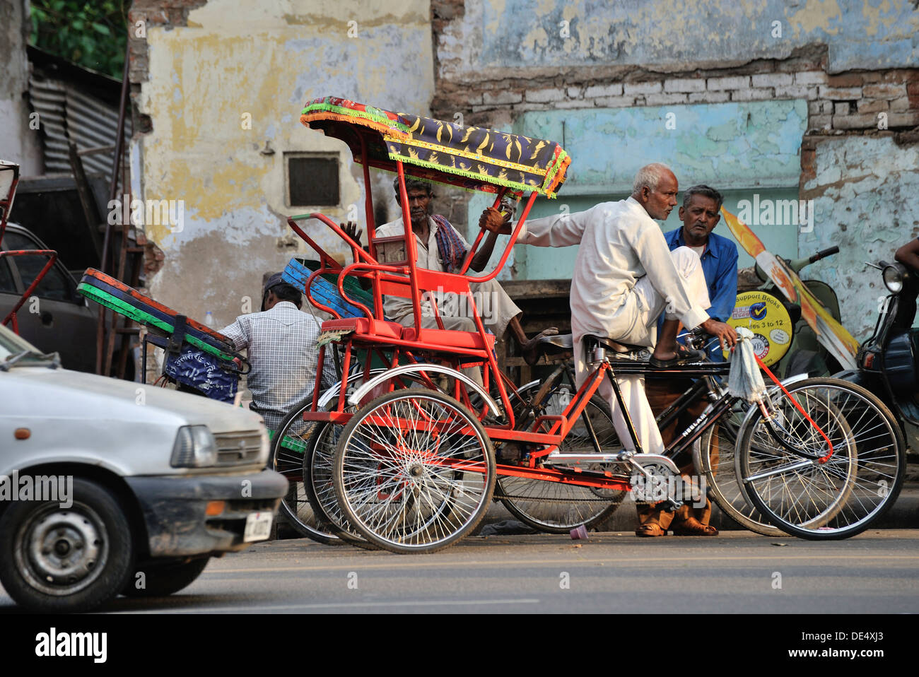 Cycle rickshaws delhi india immagini e fotografie stock ad alta ...