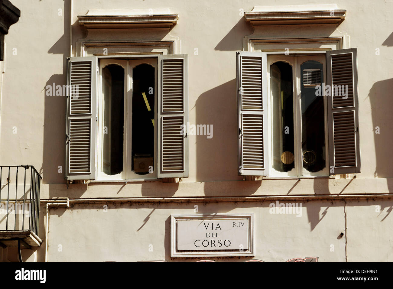 Via del corso roma italia immagini e fotografie stock ad alta ...