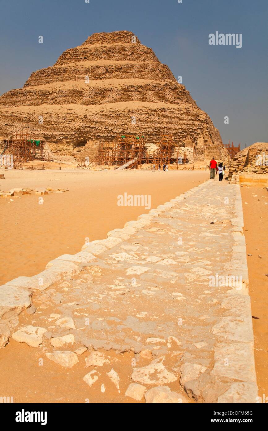 Piramide A Gradoni Di Zoser Immagini e Fotos Stock - Alamy