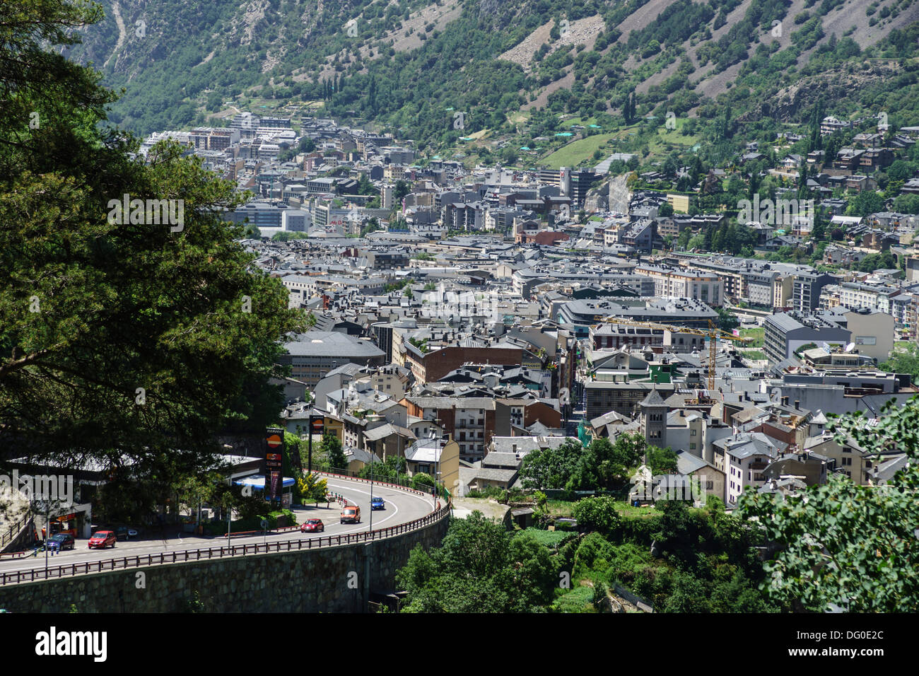 Andorra - città capitale Andorra la Vella Foto stock - Alamy
