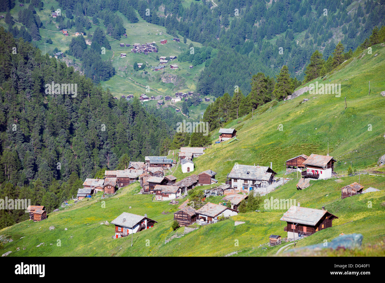 Villaggio di montagna immagini e fotografie stock ad alta risoluzione ...