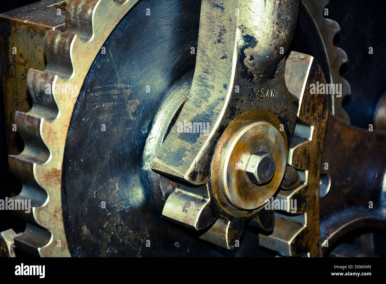 Ingranaggi e parti metalliche immagini e fotografie stock ad alta ...