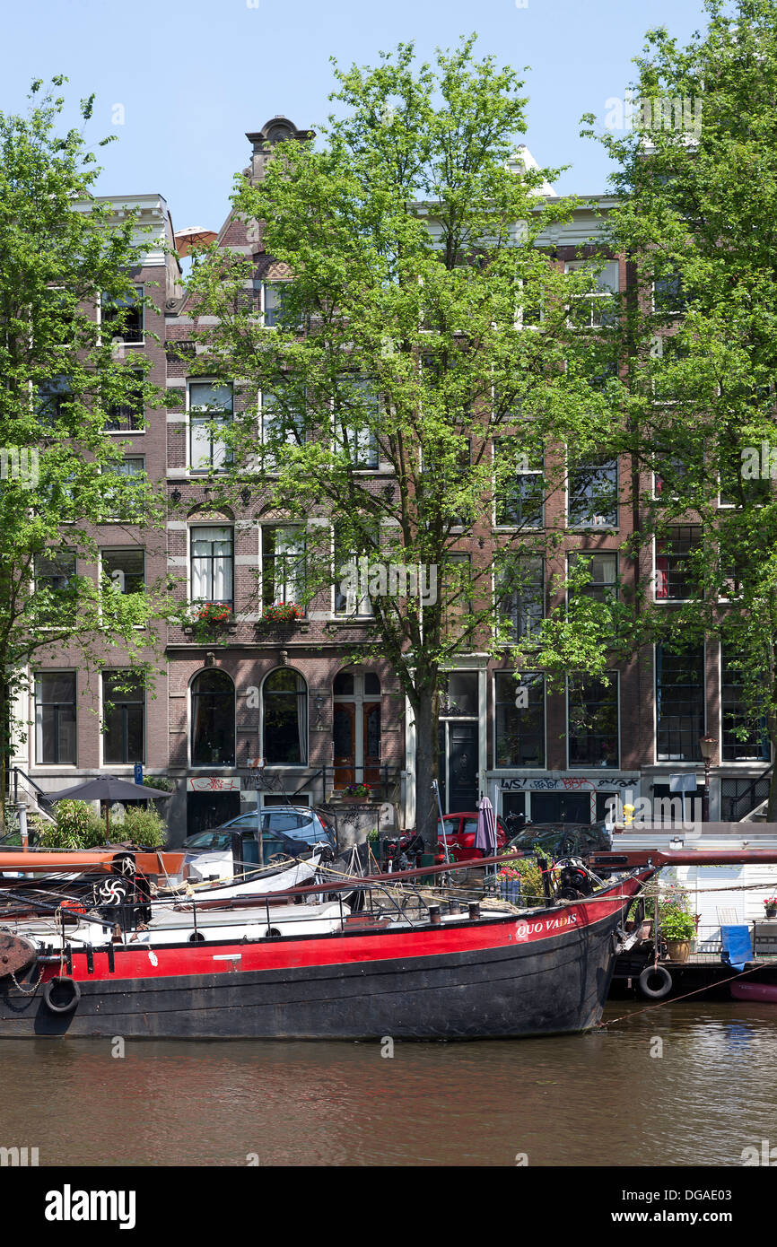 Facciate delle case di amsterdam immagini e fotografie stock ad alta ...