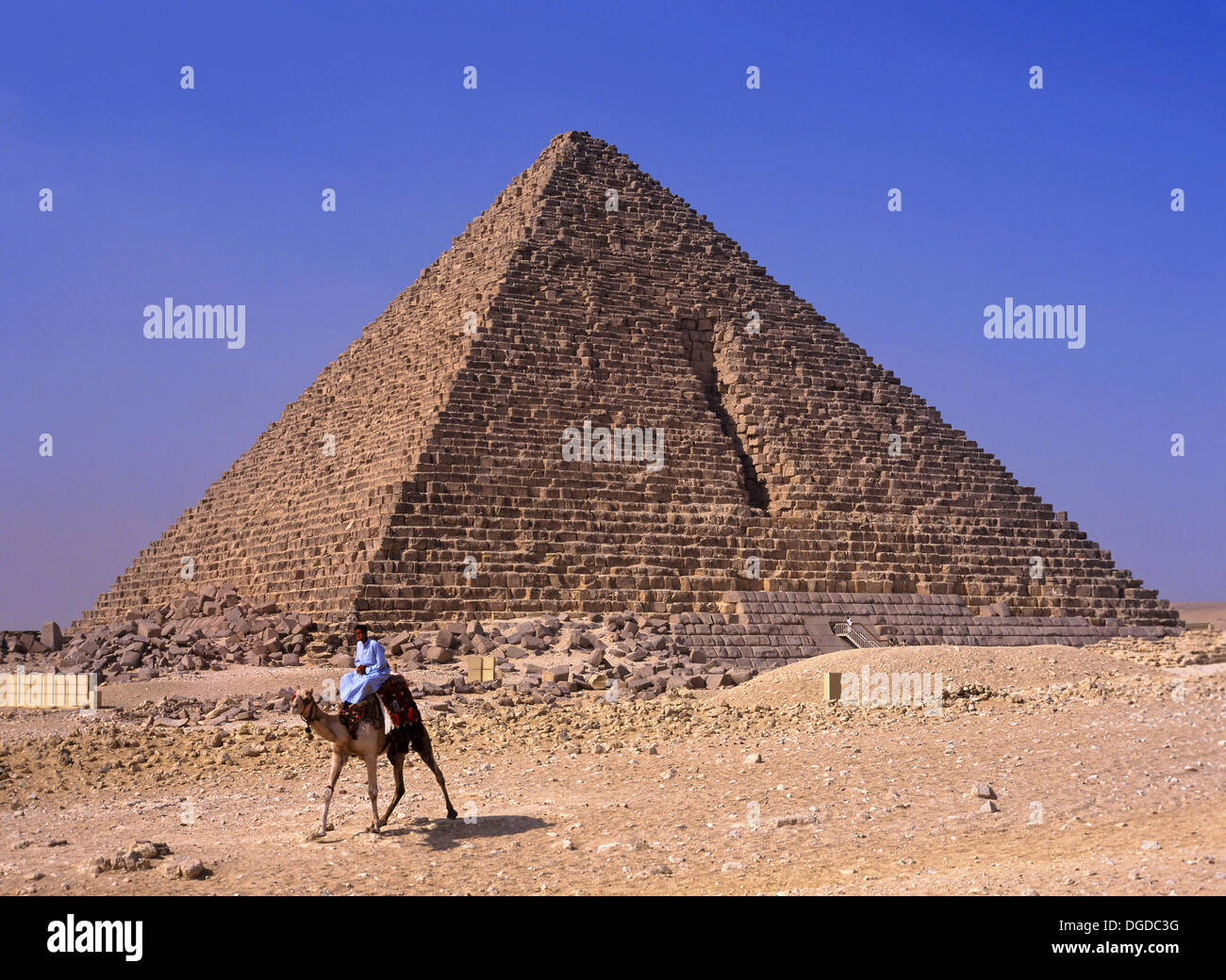 Piramide di menkaura immagini e fotografie stock ad alta risoluzione ...