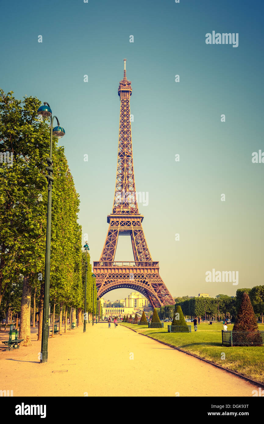Torre eiffel paris immagini e fotografie stock ad alta risoluzione - Alamy
