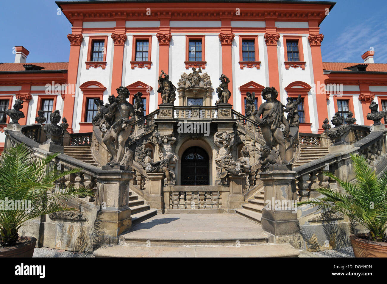 Architettura della scultura del castello di troja immagini e fotografie ...