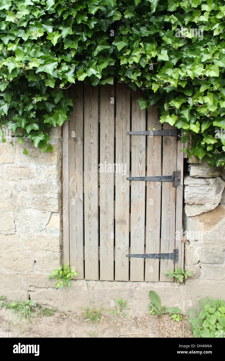 Cardini della porta immagini e fotografie stock ad alta risoluzione - Alamy