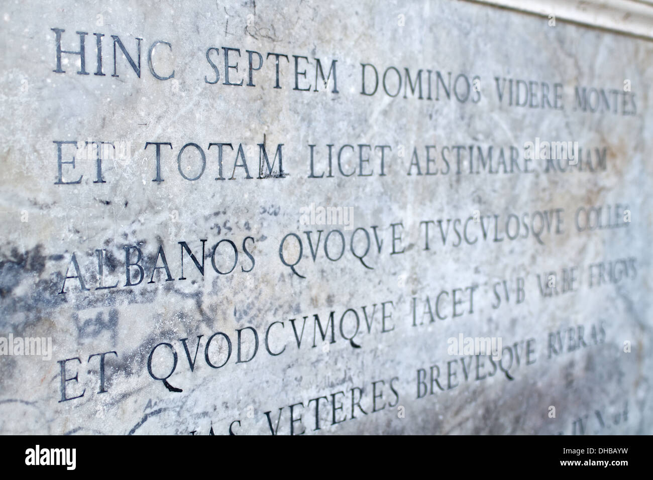 Script latino immagini e fotografie stock ad alta risoluzione - Alamy