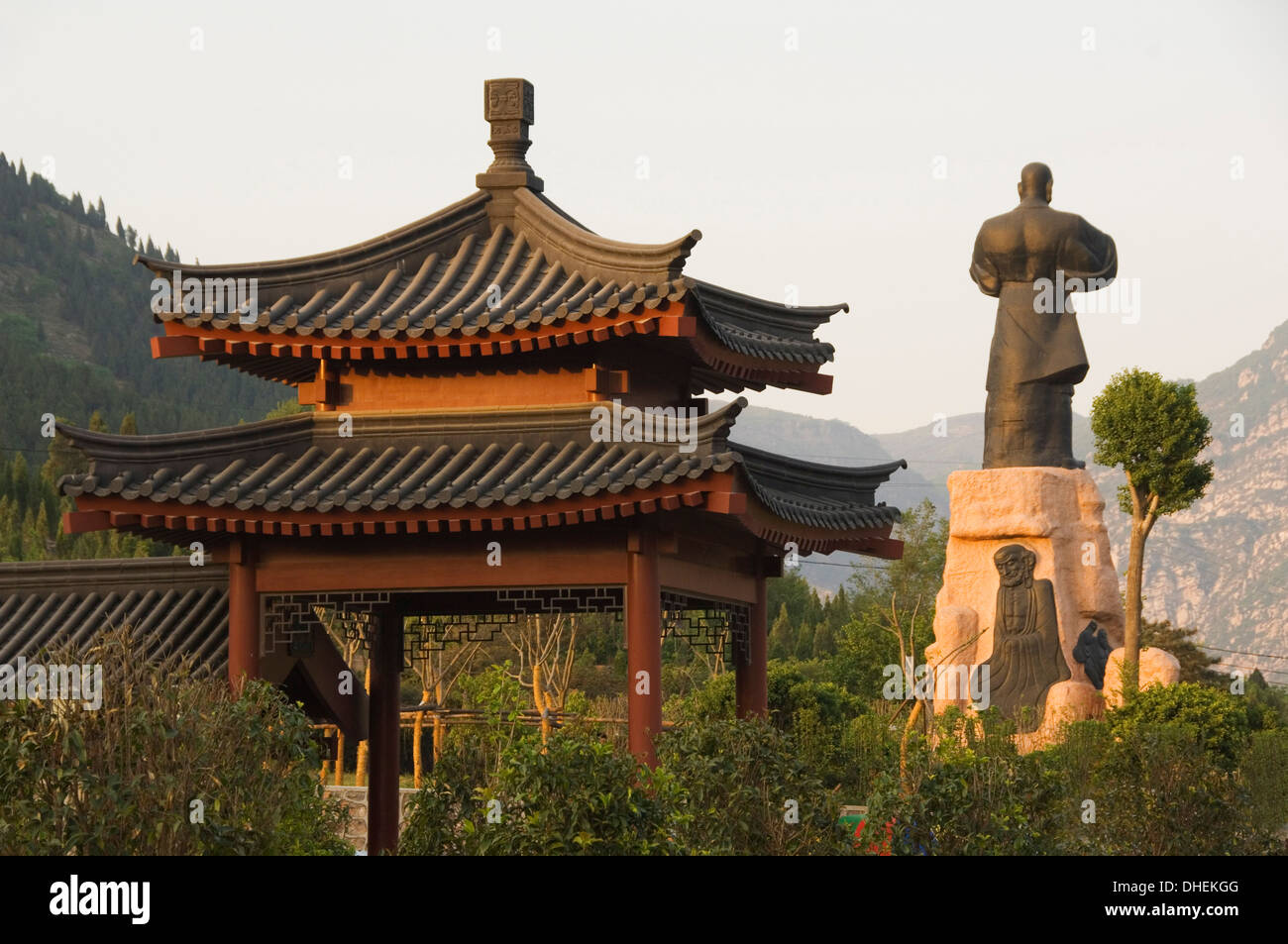 Kung fu immagini e fotografie stock ad alta risoluzione - Alamy