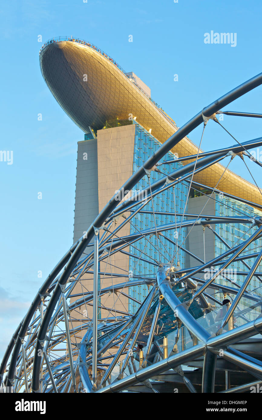 Hotel elica bridge e marina bay sands immagini e fotografie stock ad ...
