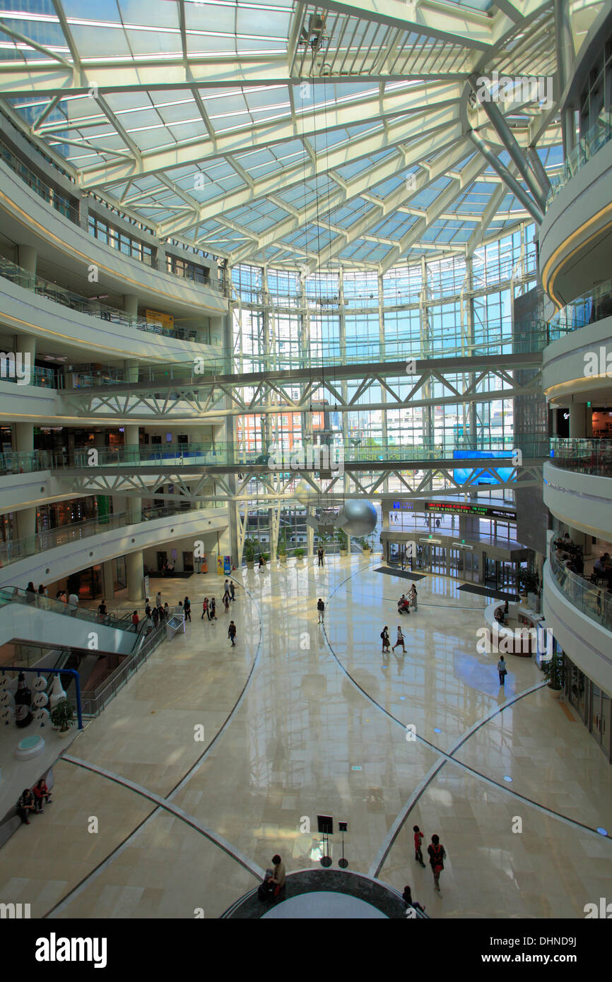 Times square shopping mall immagini e fotografie stock ad alta ...