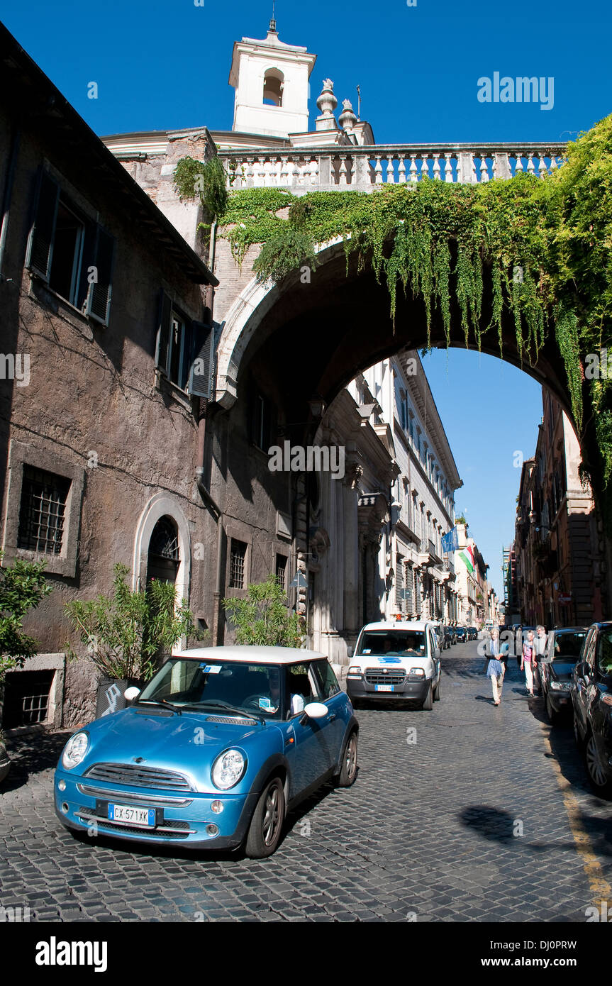 Via giulia street immagini e fotografie stock ad alta risoluzione - Alamy