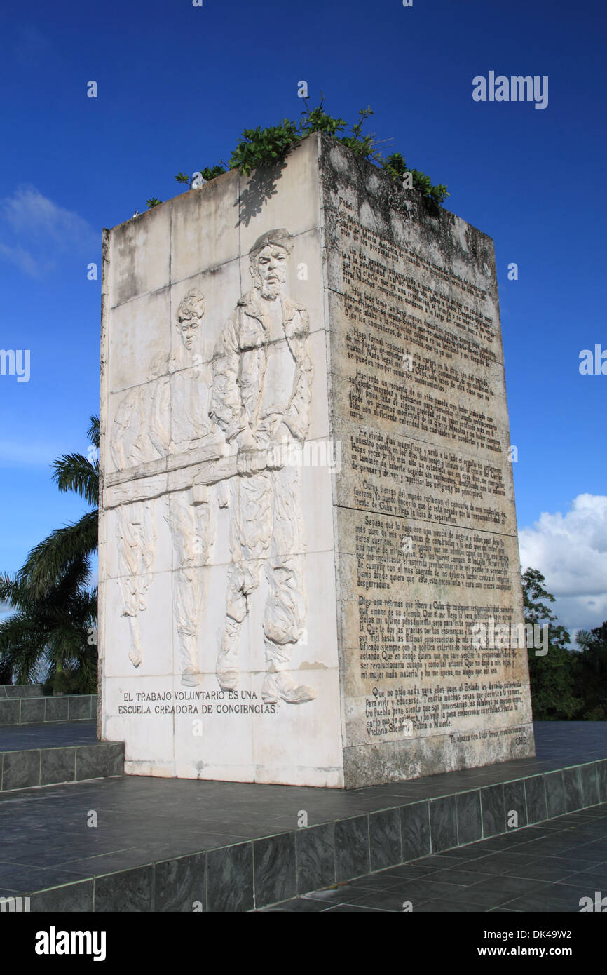 Monumento memoriale comandante ernesto che guevara immagini e ...