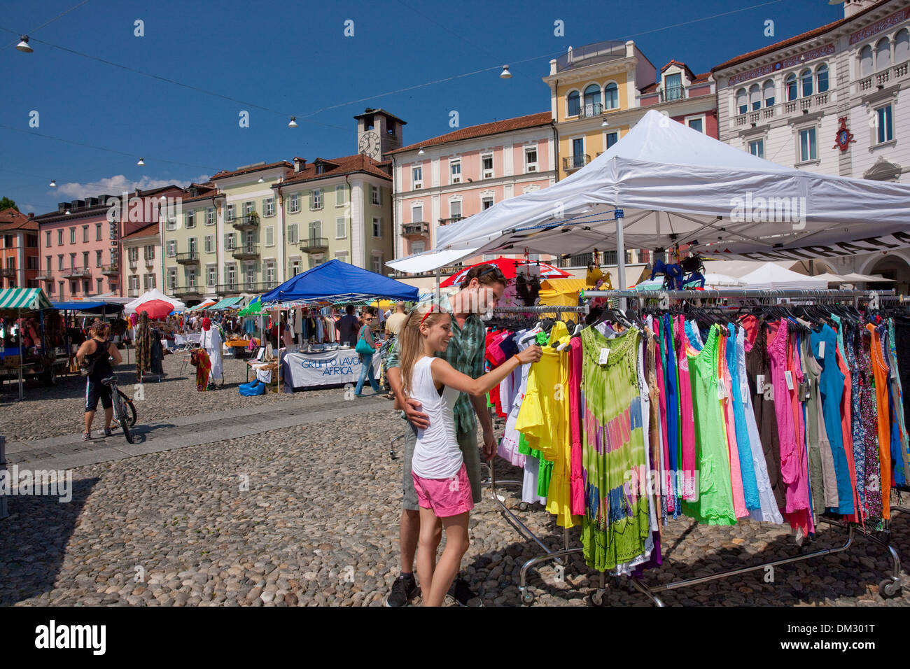 Svizzera Europa estate Piazza Grande Locarno TI canton Ticino Svizzera ...