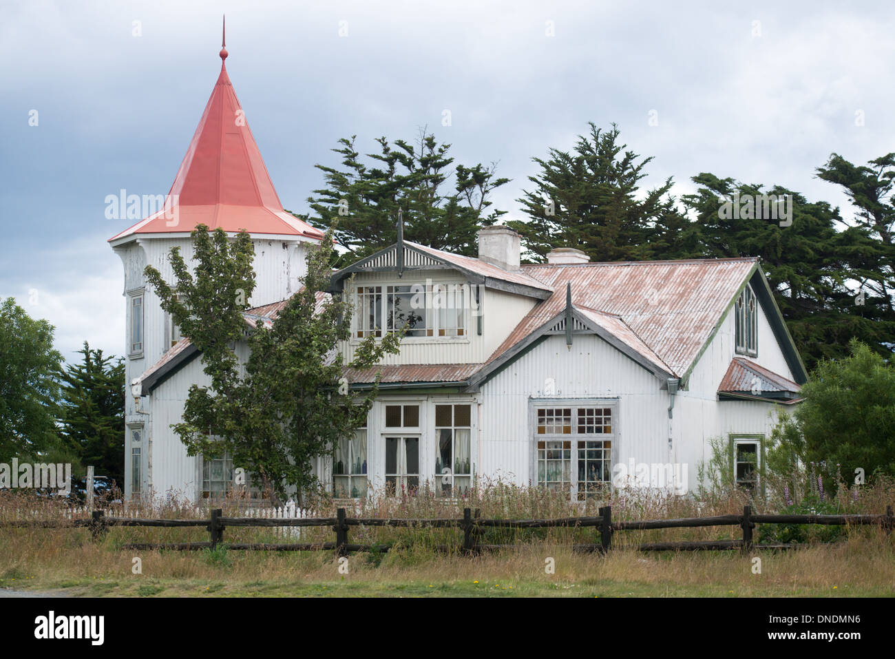 Chiesa patagonia immagini e fotografie stock ad alta risoluzione - Alamy