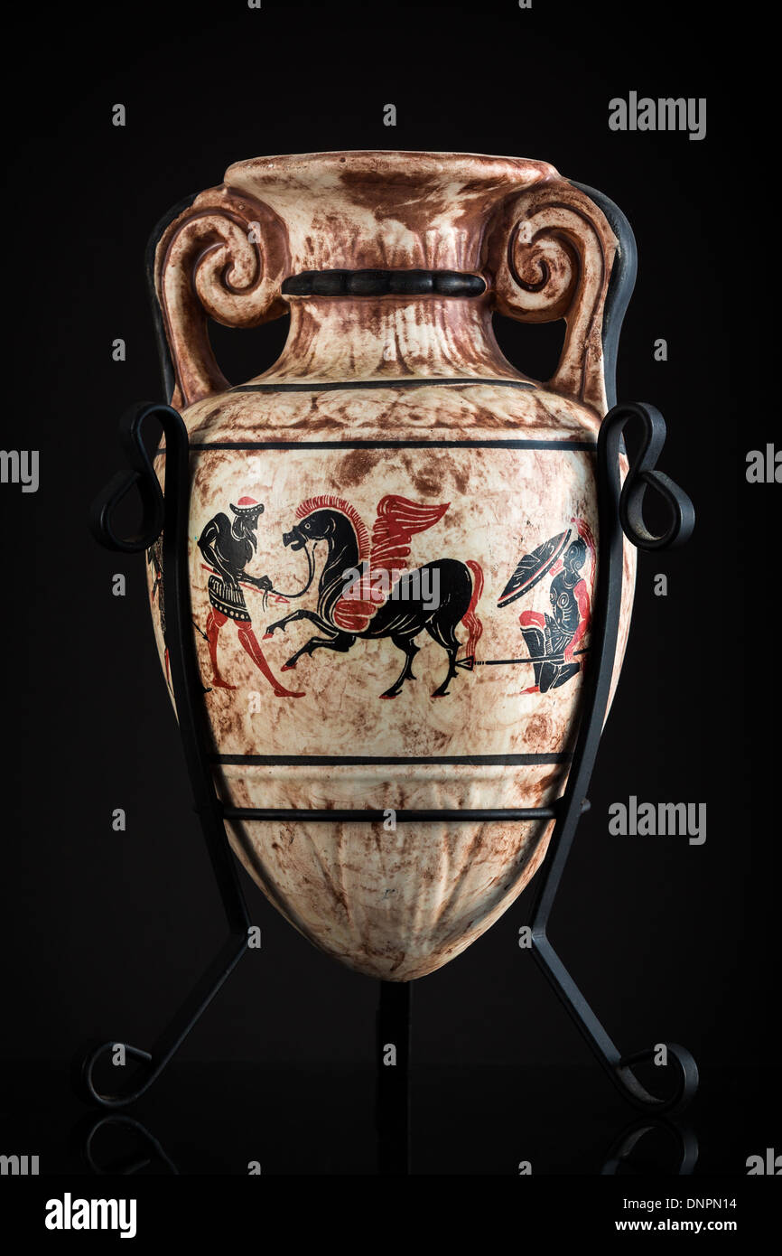 Vaso greco antico immagini e fotografie stock ad alta risoluzione - Alamy