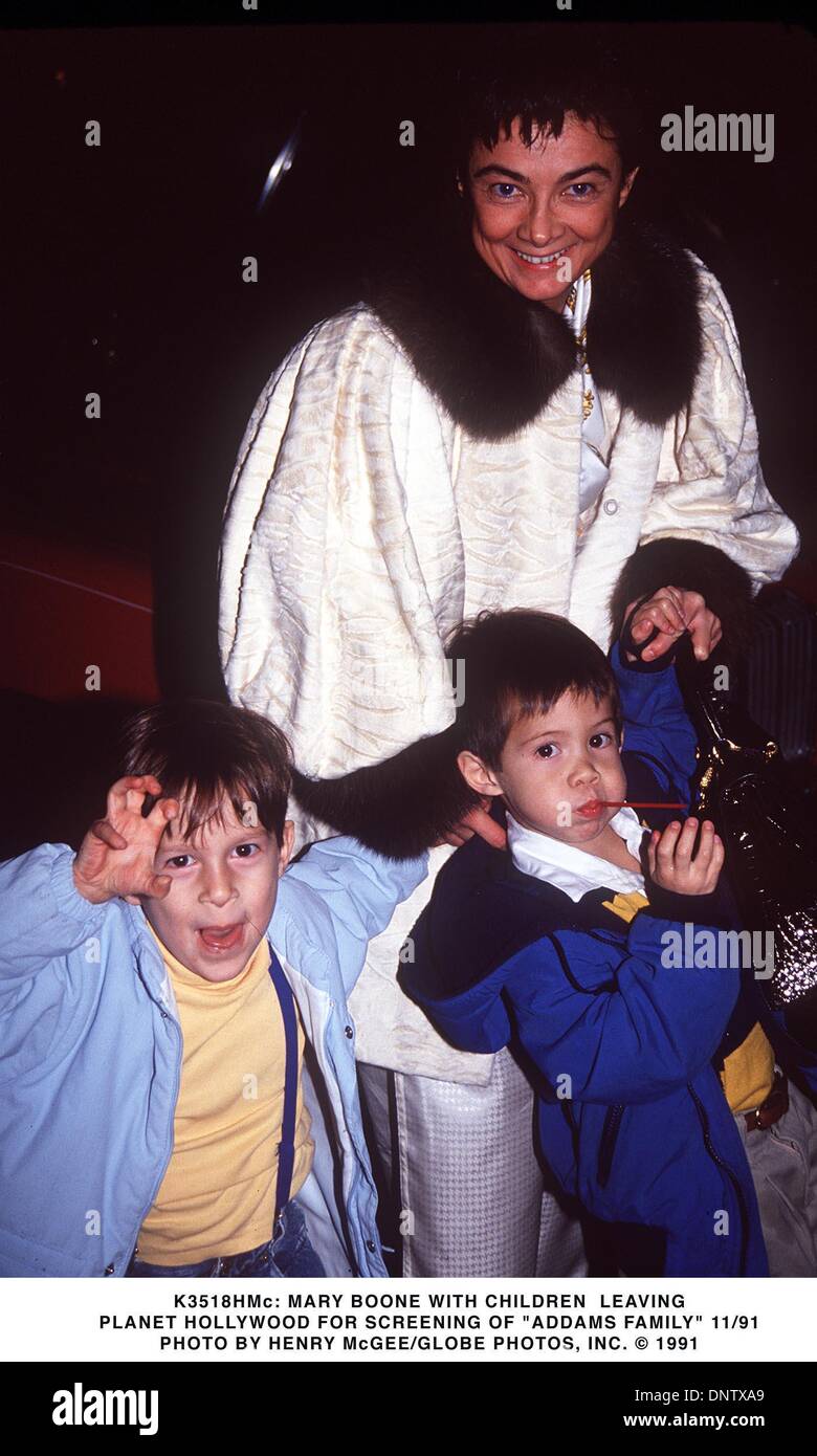 1 addams family immagini e fotografie stock ad alta risoluzione - Alamy
