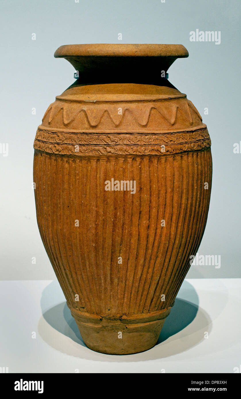Pithos Jar 600 BC Cerveteri Necropoli Etrusca Toscana Italia Italiano ...