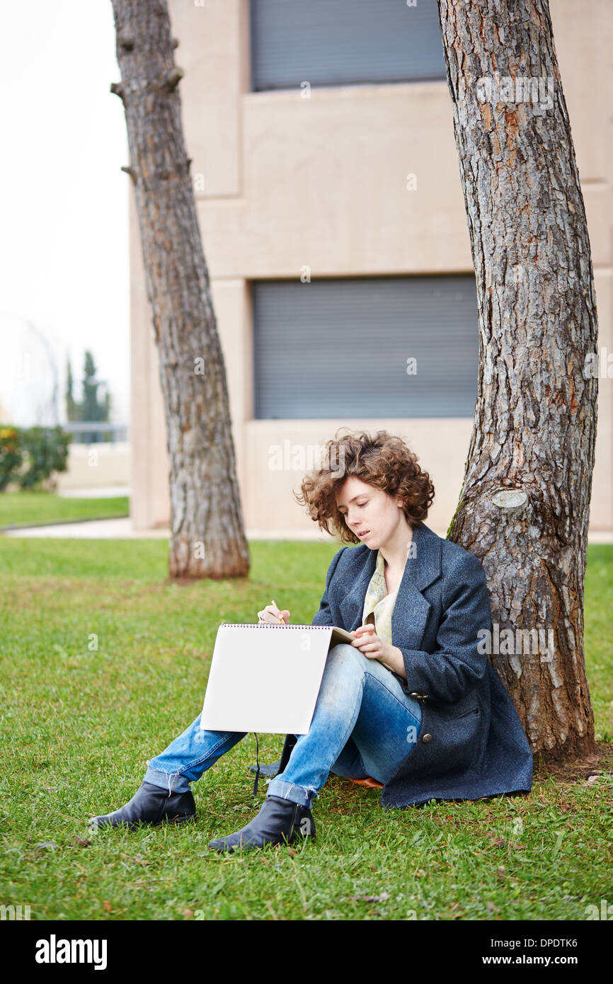 Studente disegno immagini e fotografie stock ad alta risoluzione - Alamy