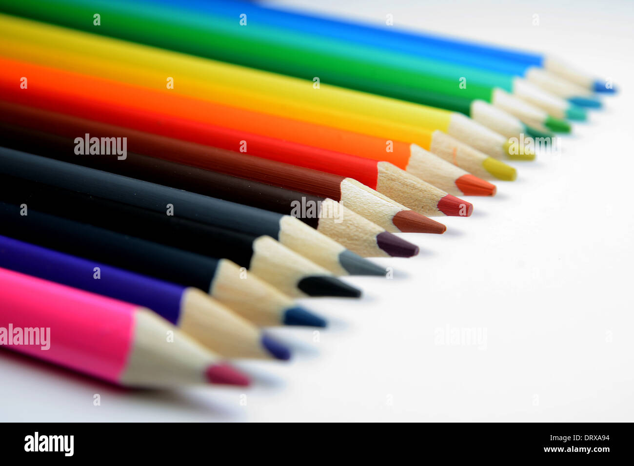 Una linea di matite immagini e fotografie stock ad alta risoluzione - Alamy