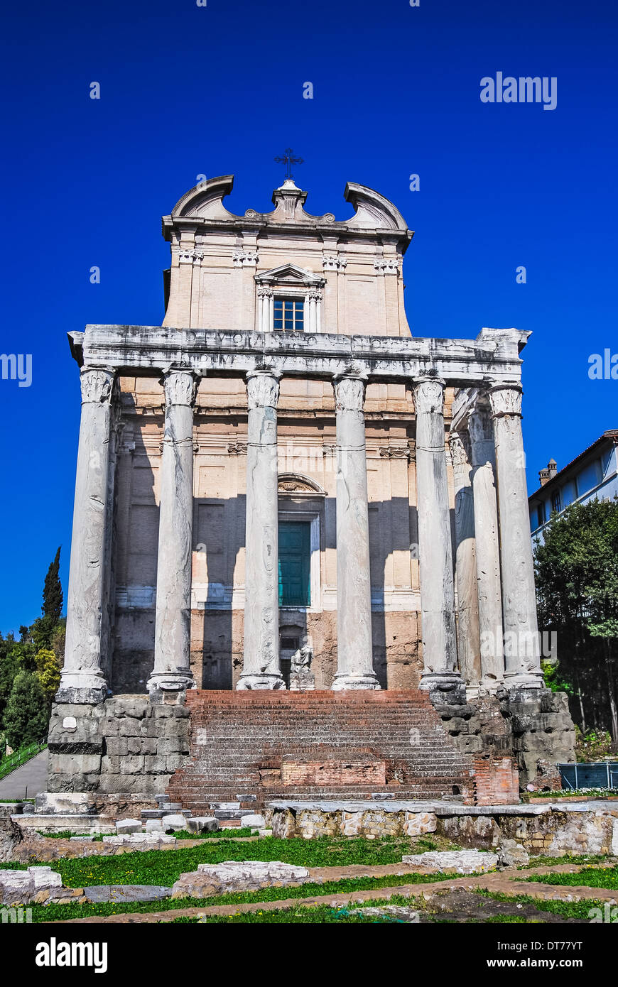 Portico romano immagini e fotografie stock ad alta risoluzione - Alamy