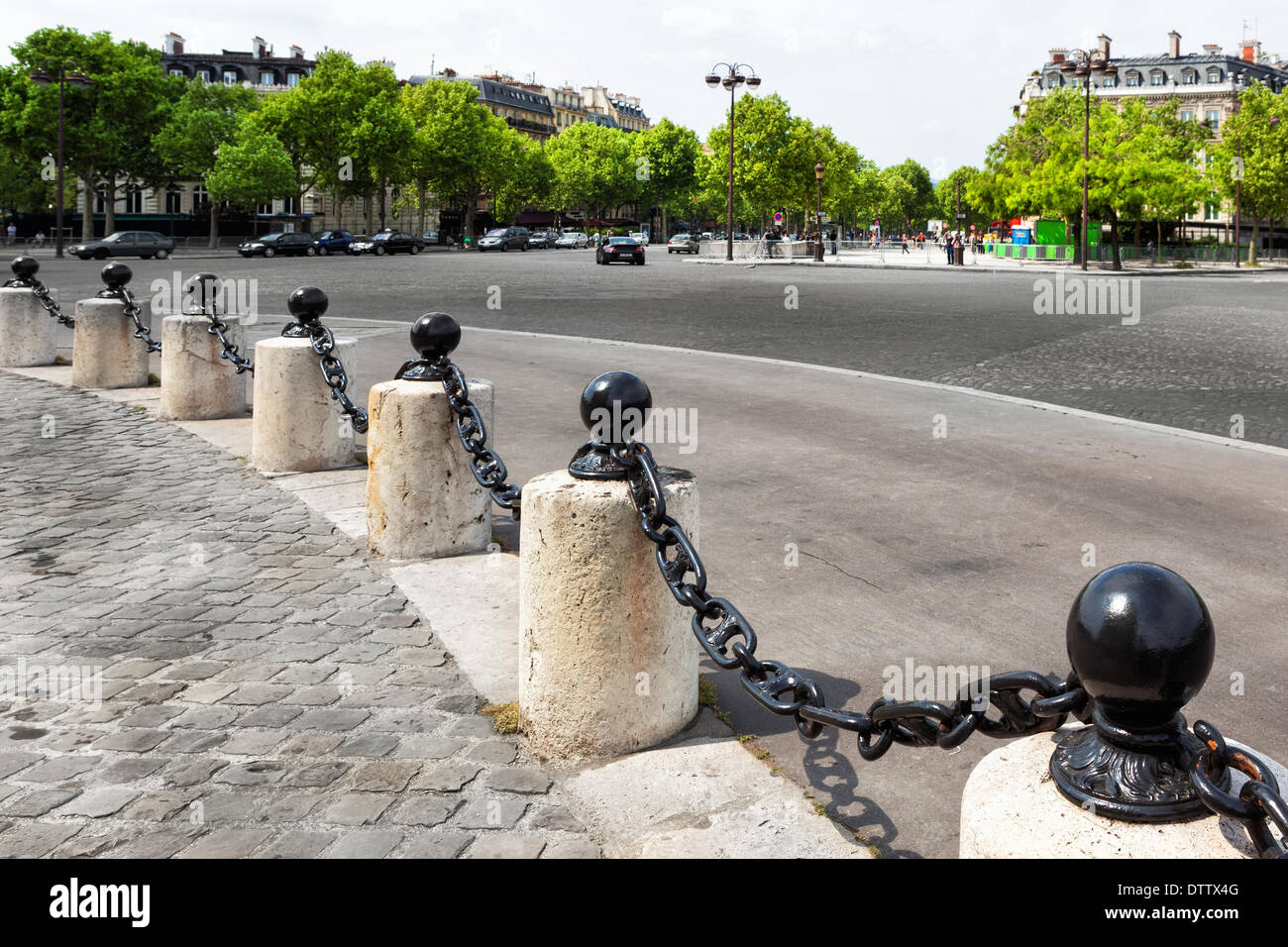 Architettura neoclassica a parigi immagini e fotografie stock ad alta ...