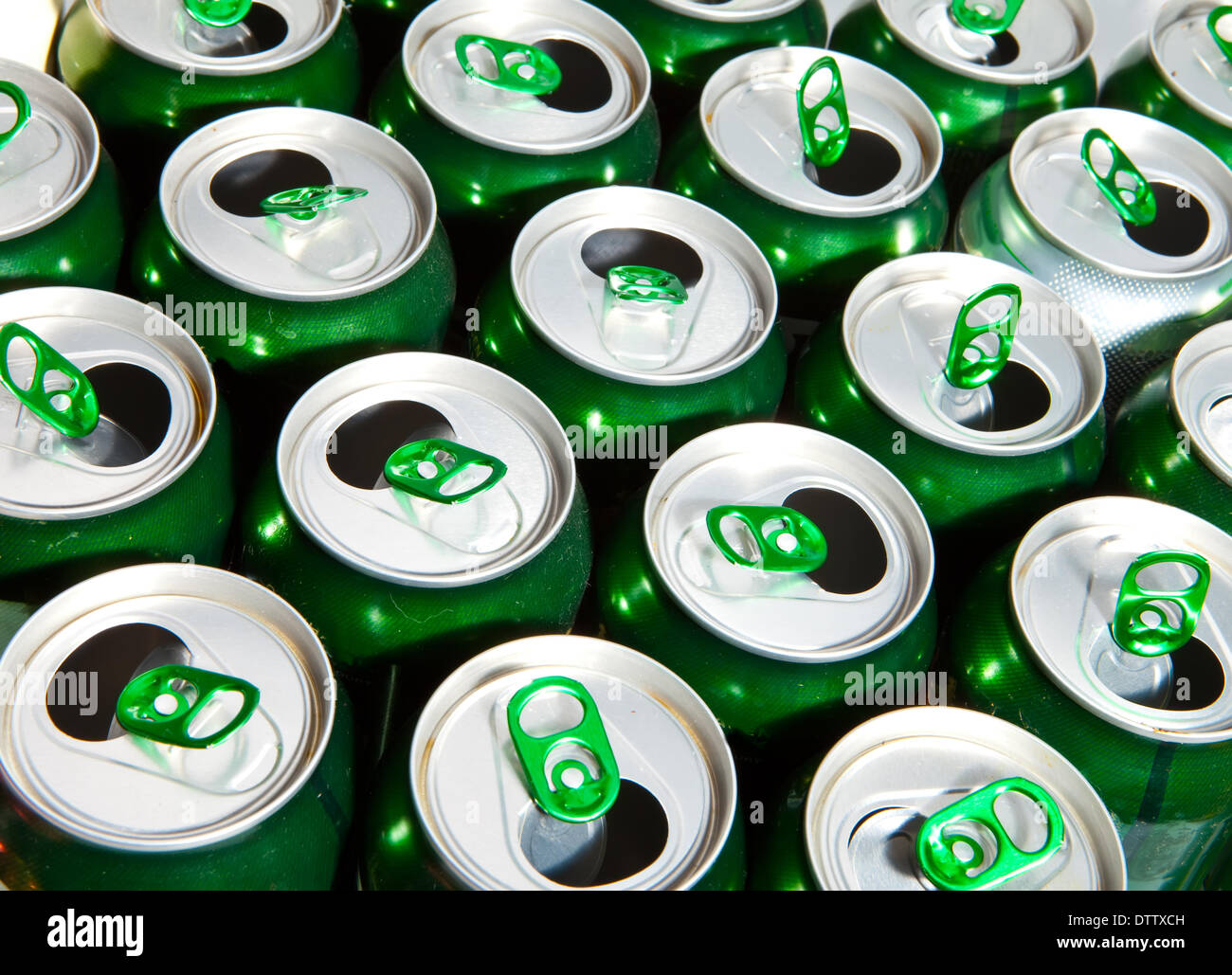 Lattine di birra in alluminio immagini e fotografie stock ad alta ...