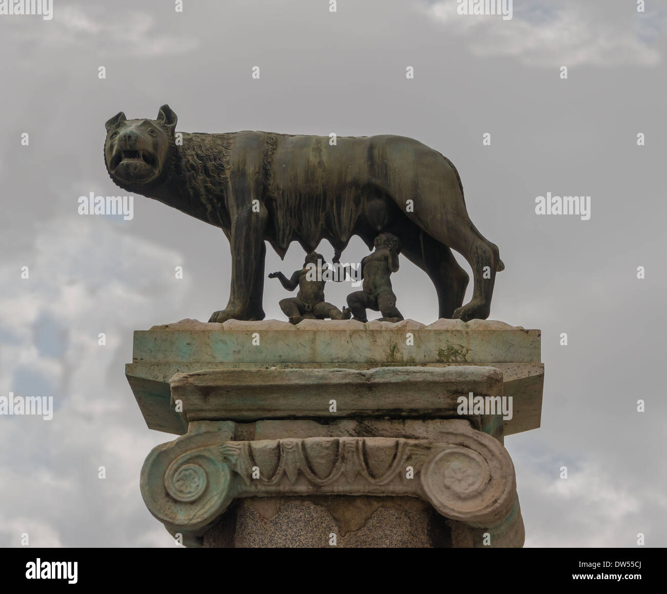 Replica della lupa romana immagini e fotografie stock ad alta ...