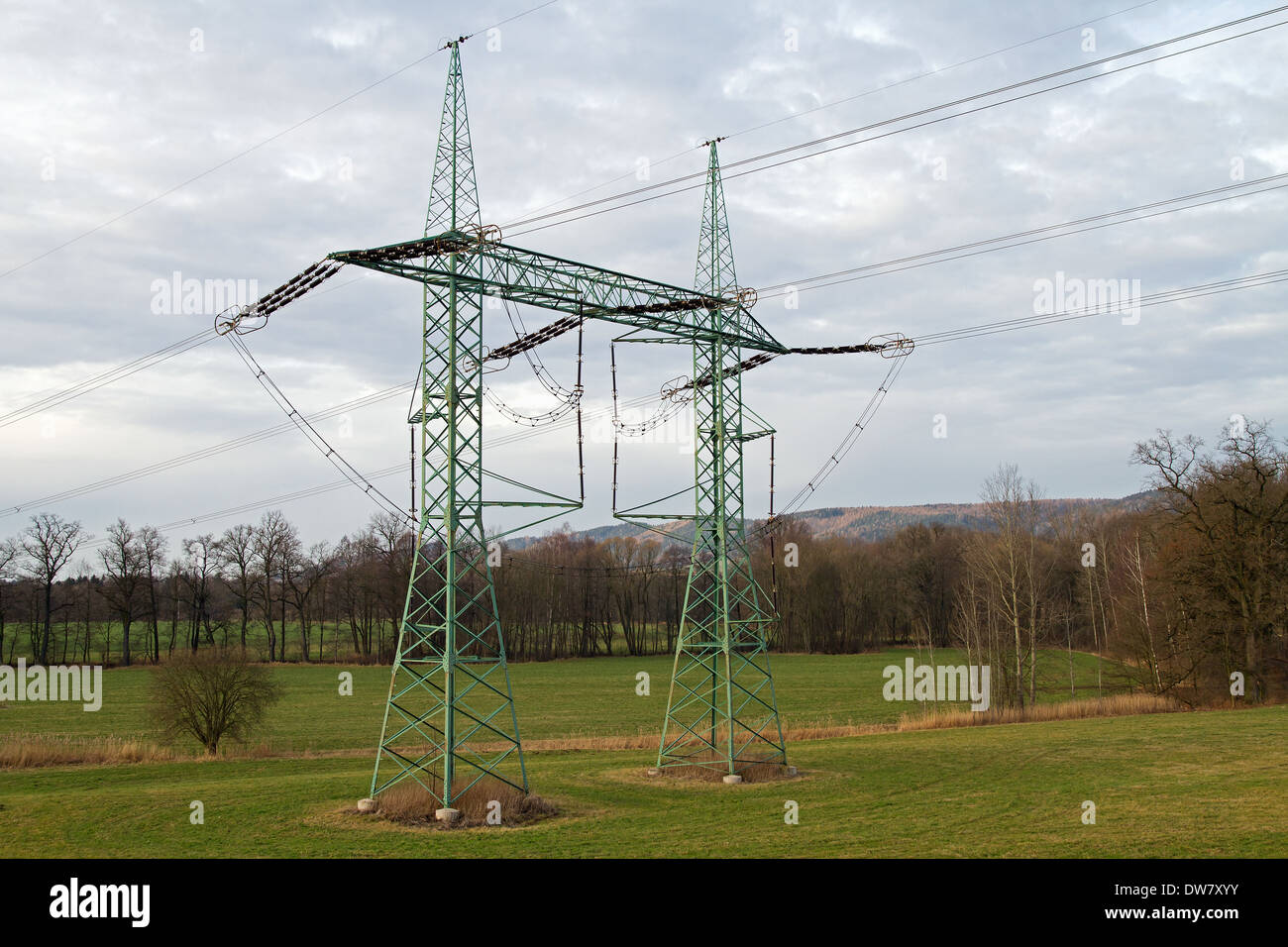 Corrente elettrica ad alta tensione immagini e fotografie stock ad alta risoluzione - Alamy