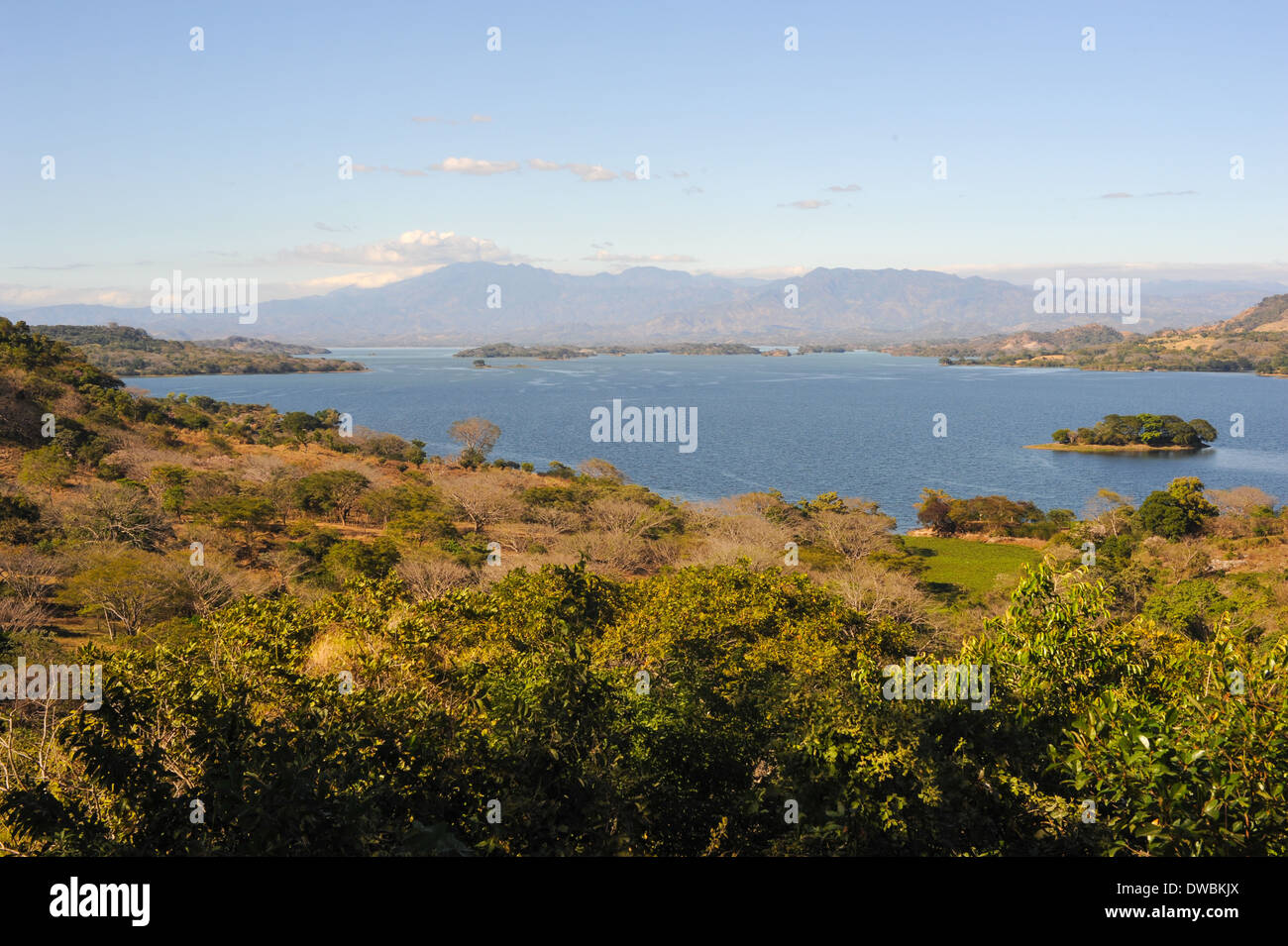 Lago suchitlan immagini e fotografie stock ad alta risoluzione - Alamy