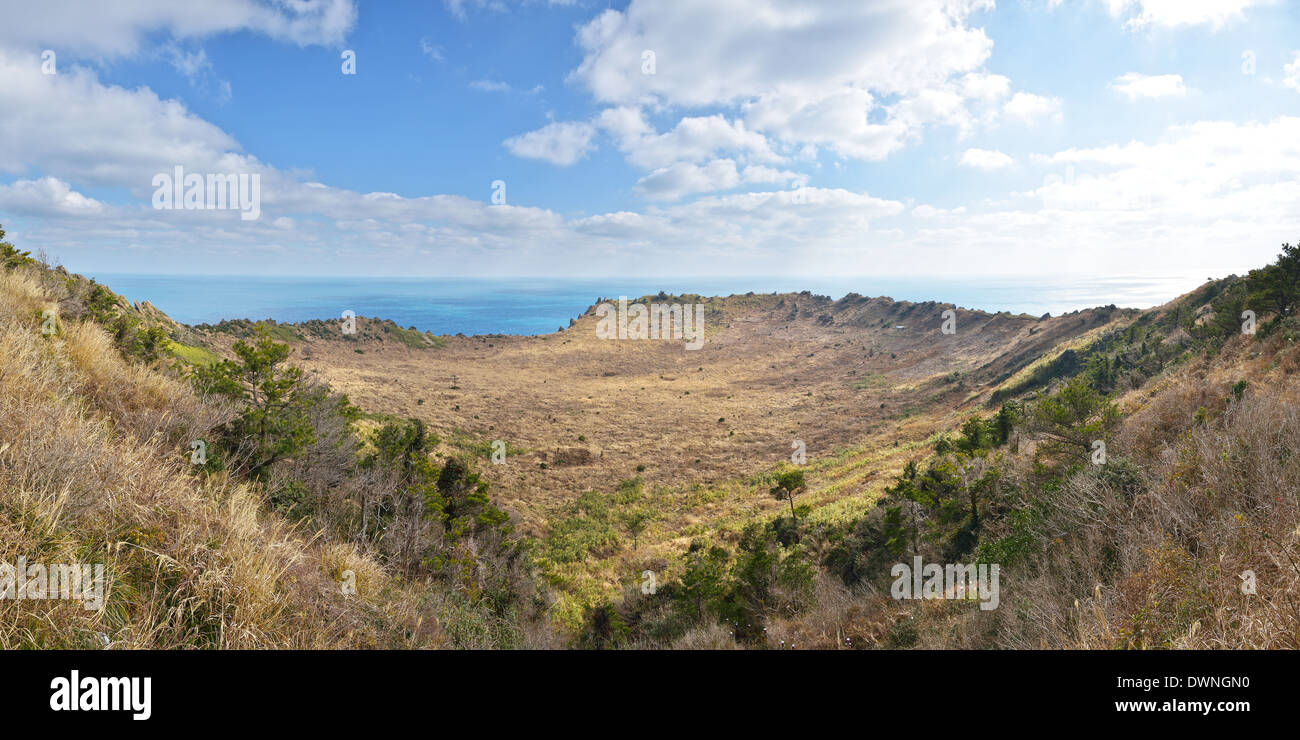 Cono vulcanico immagini e fotografie stock ad alta risoluzione - Alamy