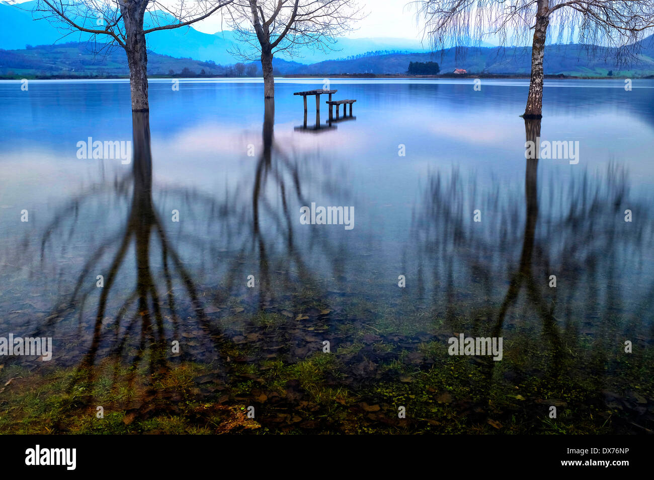 Lago di canterno immagini e fotografie stock ad alta risoluzione - Alamy