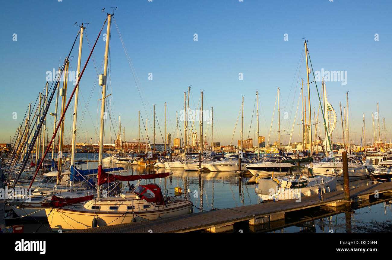 Barche barche marina marina immagini e fotografie stock ad alta ...