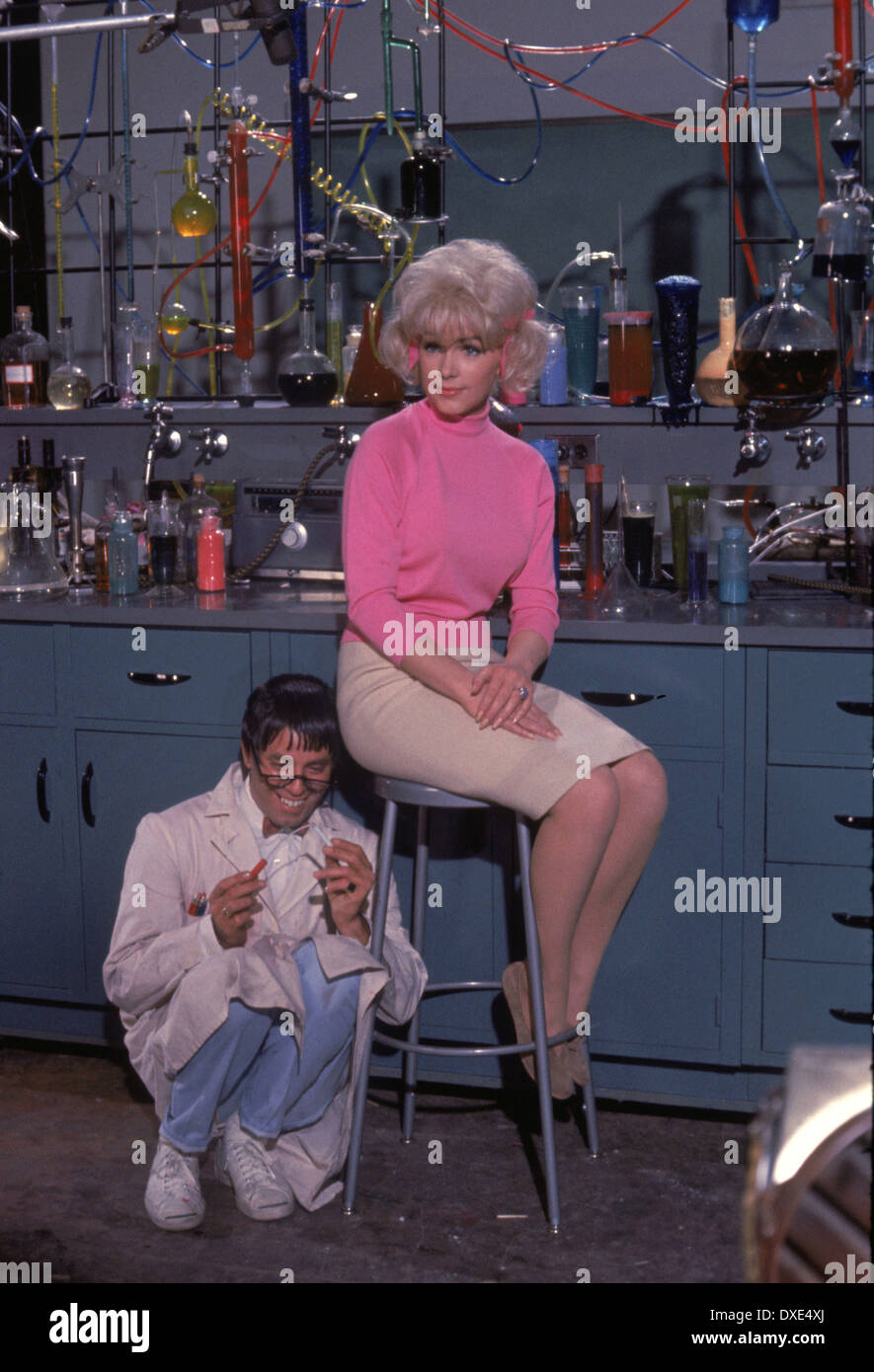 Professore matto di stella stevens immagini e fotografie stock ad alta ...