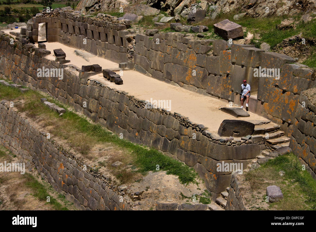 Rovine Inca di Ollantaytambo nella Valle Sacra degli Incas del Perù ...
