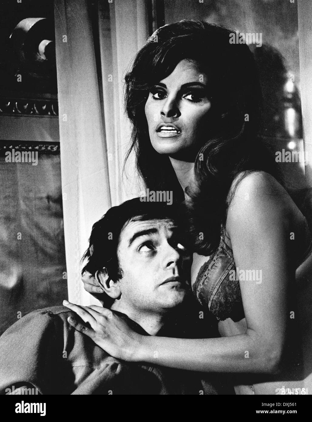 Bedazzled 1967 raquel welch immagini e fotografie stock ad alta ...