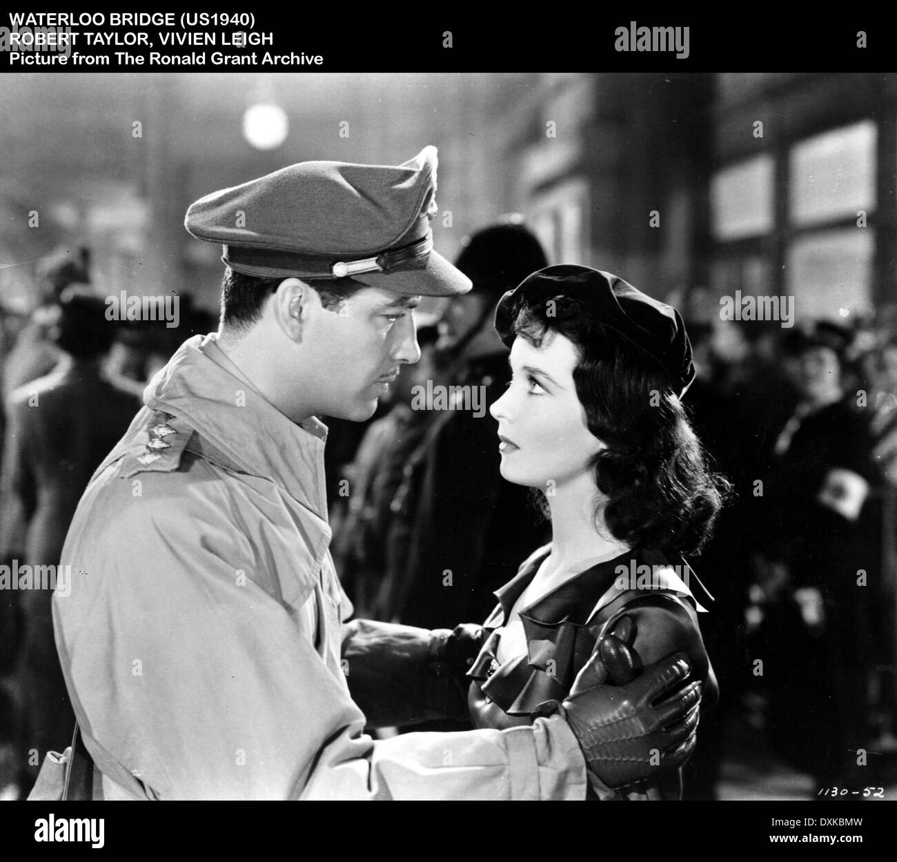 Waterloo bridge 1940 robert taylor immagini e fotografie stock ad alta ...