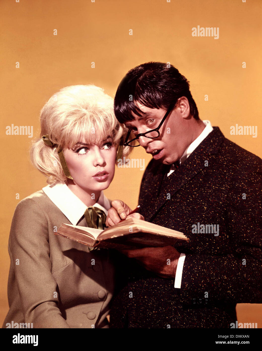Professore matto di stella stevens immagini e fotografie stock ad alta ...