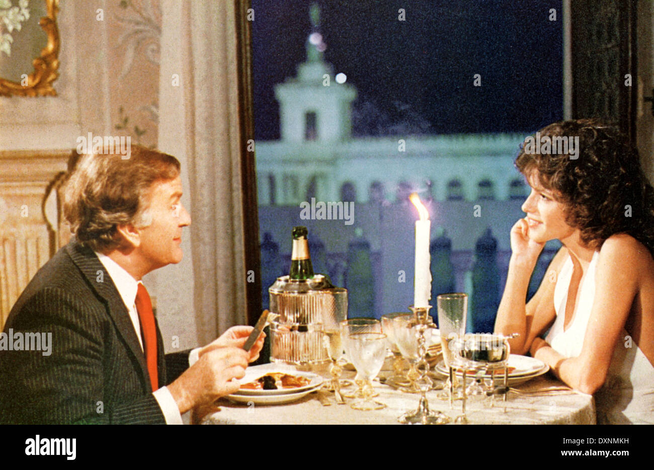 Le cadeau immagini e fotografie stock ad alta risoluzione - Alamy