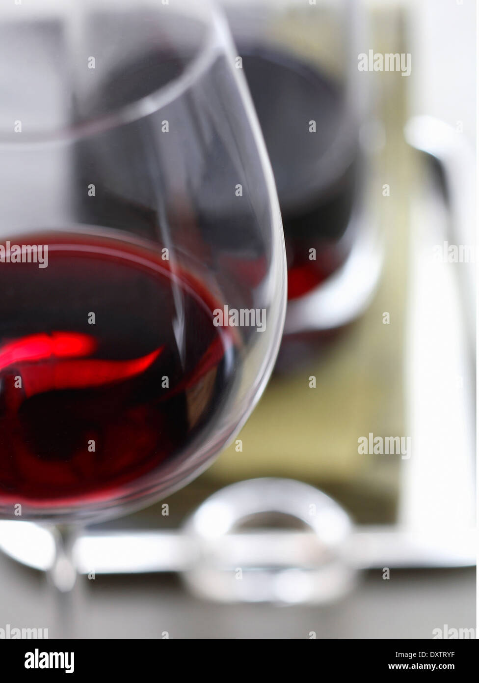 Vino rosso bordeaux immagini e fotografie stock ad alta risoluzione - Alamy