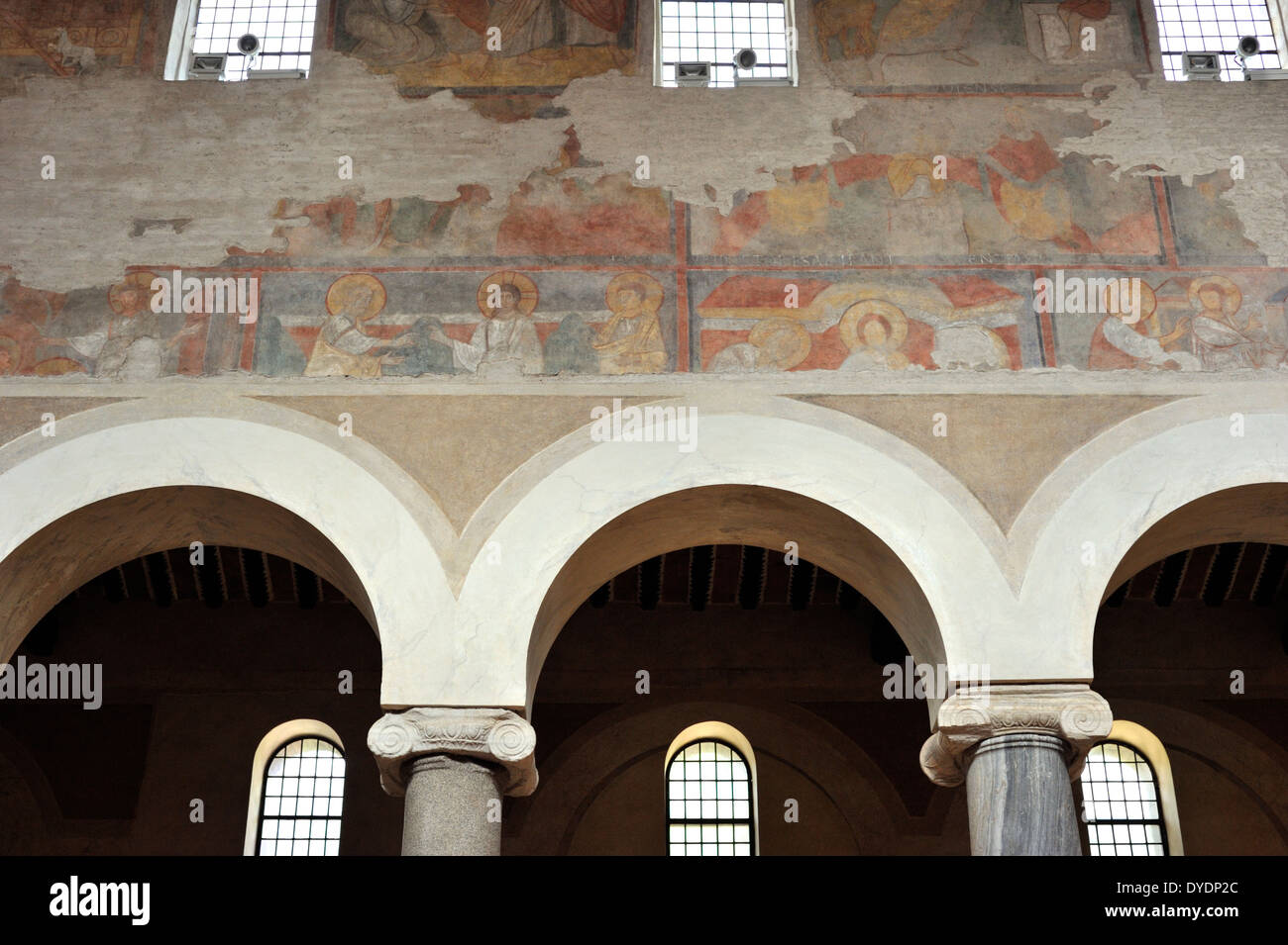 Affreschi nelle chiese medievali immagini e fotografie stock ad alta ...