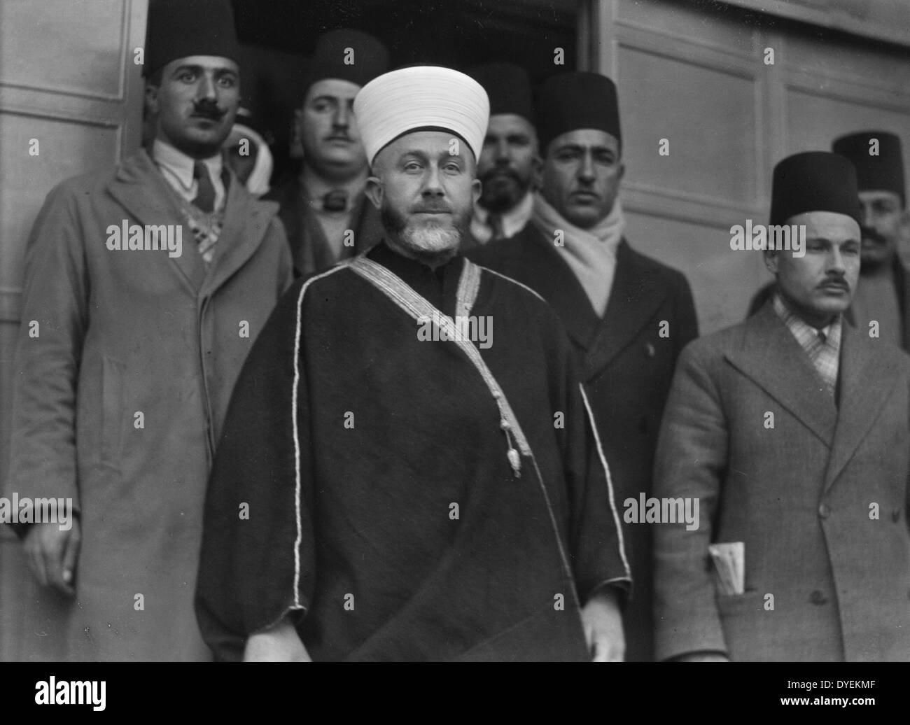 Disturbi della Palestina 1937. Il Gran Mufti. Haj Amin el-Hussein, con ...