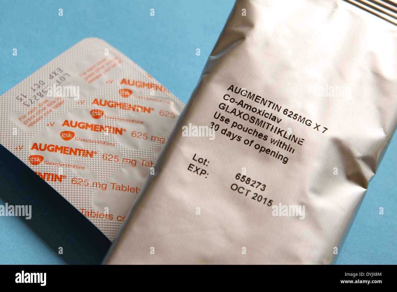 Augmentin 625mg Antibiotici pacchetto Co-Amoxiclav compresse Foto stock ...