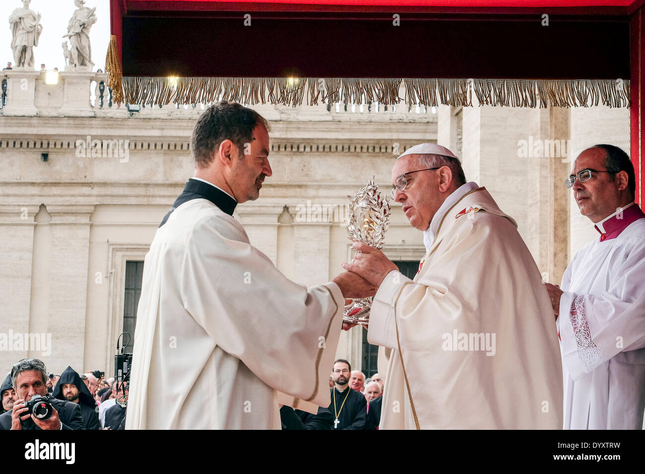 Italia papa giovanni paolo ii e papa giovanni xxiii immagini e ...