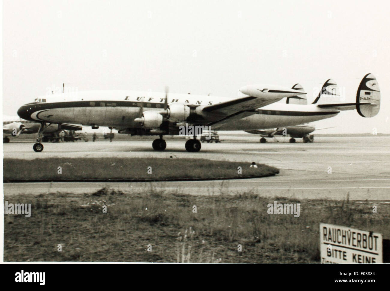 Lockheed super constellation aircraft immagini e fotografie stock ad ...