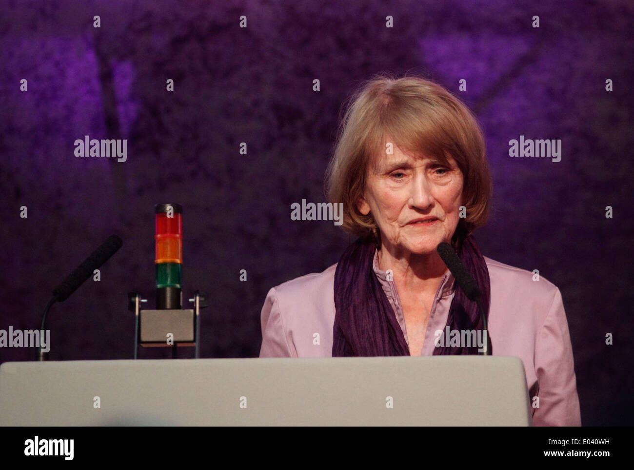 Mary maher immagini e fotografie stock ad alta risoluzione - Alamy