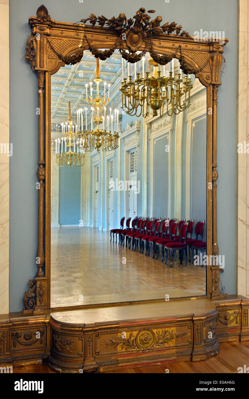 Teatro comunale di belle arti immagini e fotografie stock ad alta ...