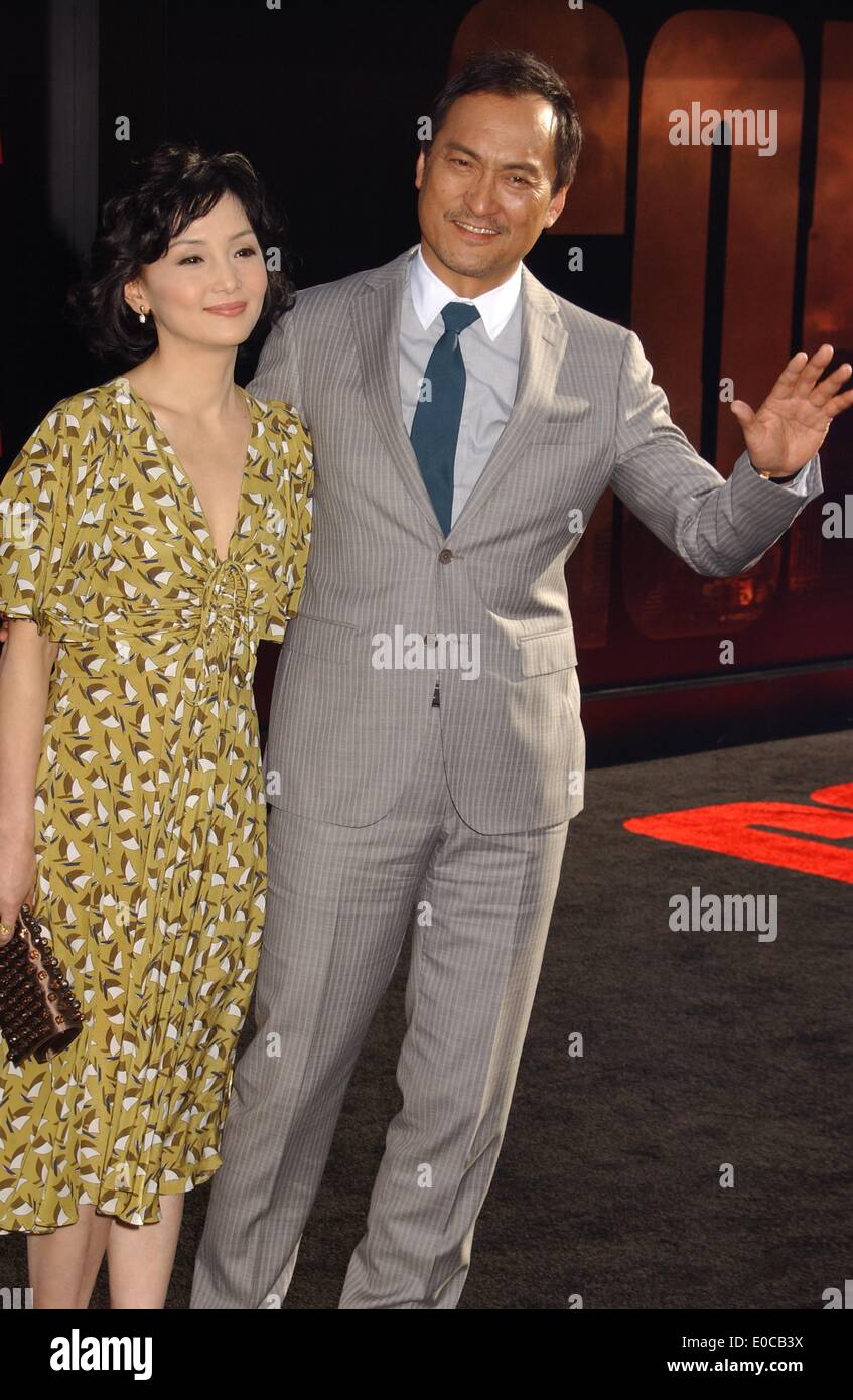 Ken watanabe and wife immagini e fotografie stock ad alta risoluzione ...
